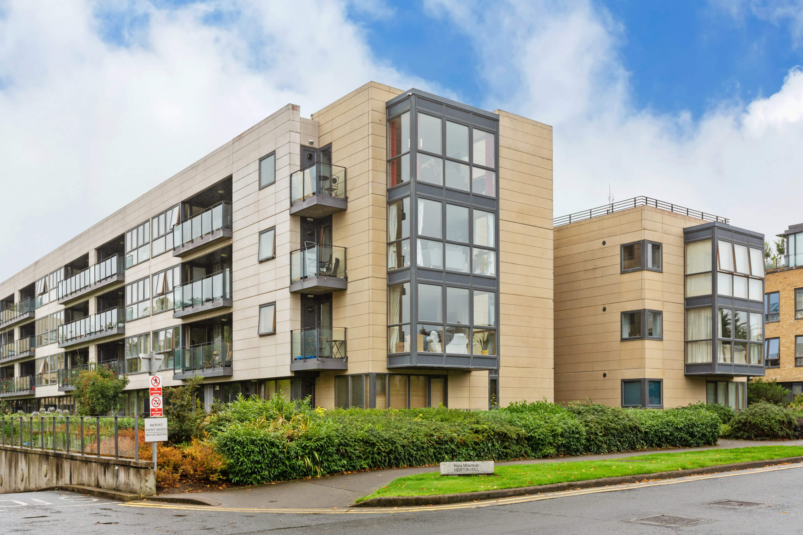 61 Merton Hall - NORTHS